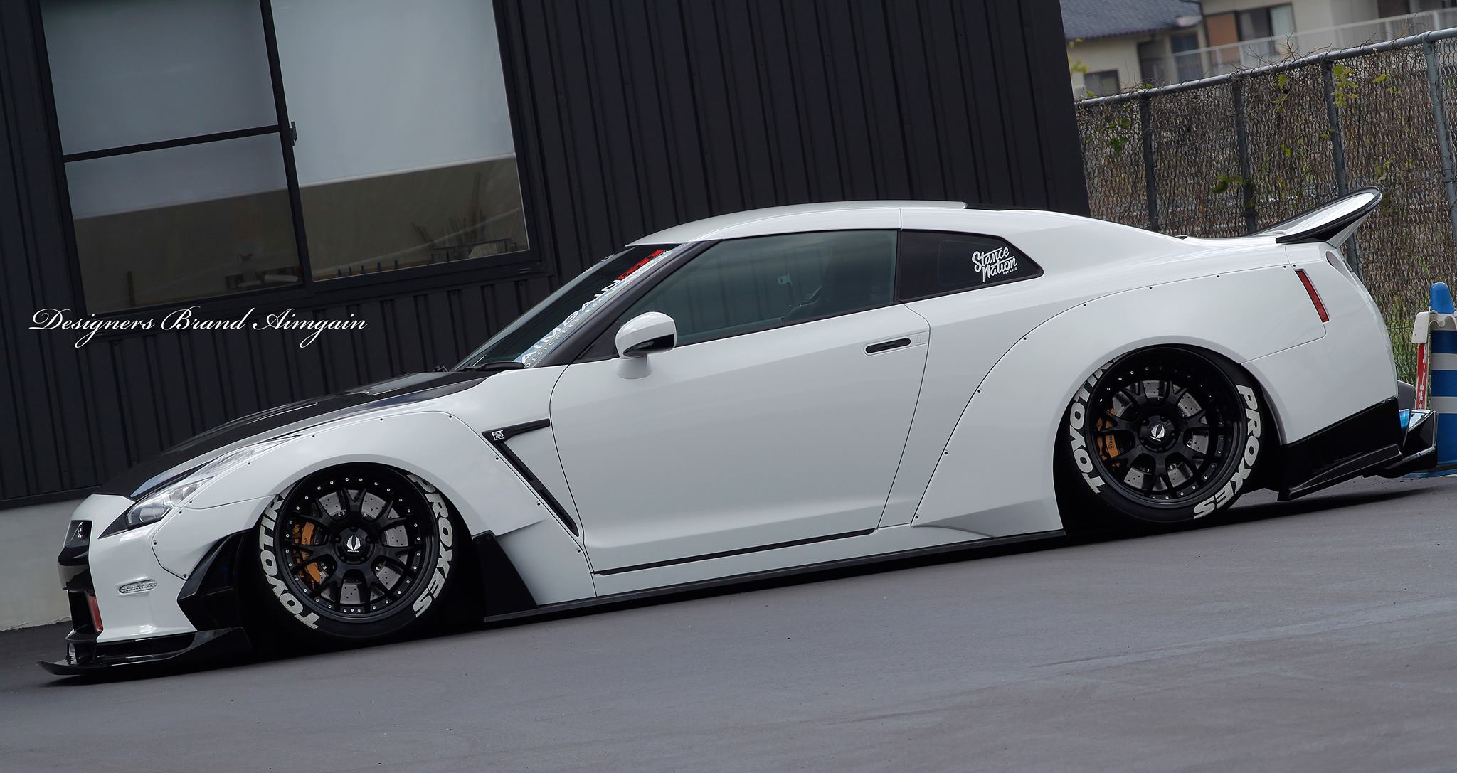 アヴェンタドール、R35 GT-R…VIPの雄『AIMGAIN（エイムゲイン）』ブースの注目ポイント【2016オートサロン】 : TASUG（東京オートサロンアルティメートガイド）