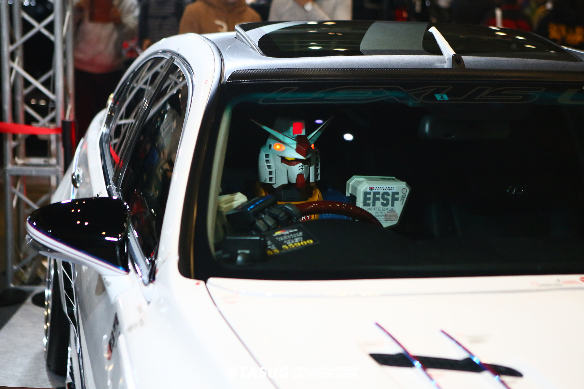 オーバーフェンダー仕様R35、新型50プリウスも速攻カスタム！ガンダムも登場したAIMGAIN（エイムゲイン）ブース【オートサロン2016】 : TASUG（東京オートサロンアルティメートガイド）