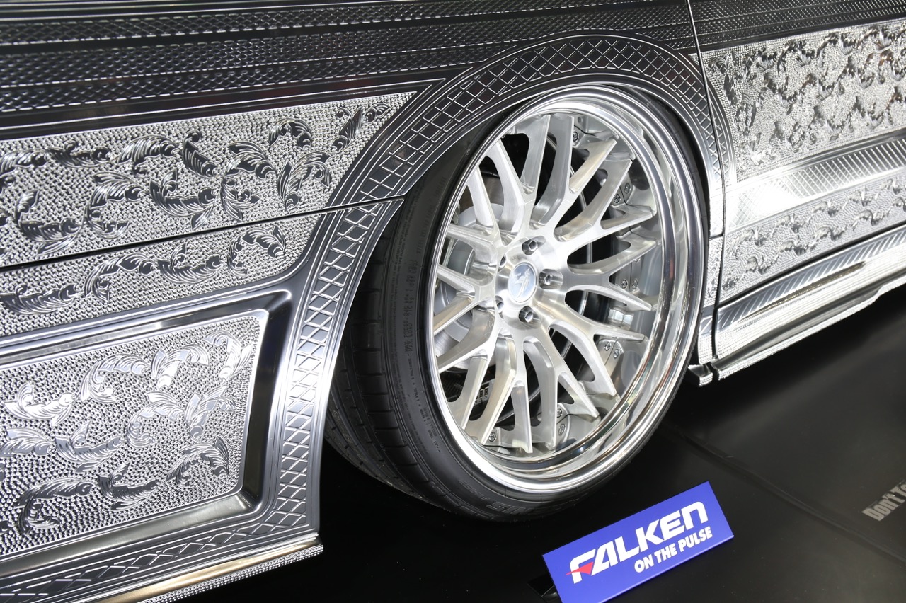 更なる輝きを得たグレービング、KUHL-RACING JAPAN KUHL＆ROHAN METALヴェルファイア : TASUG（東京オート ...